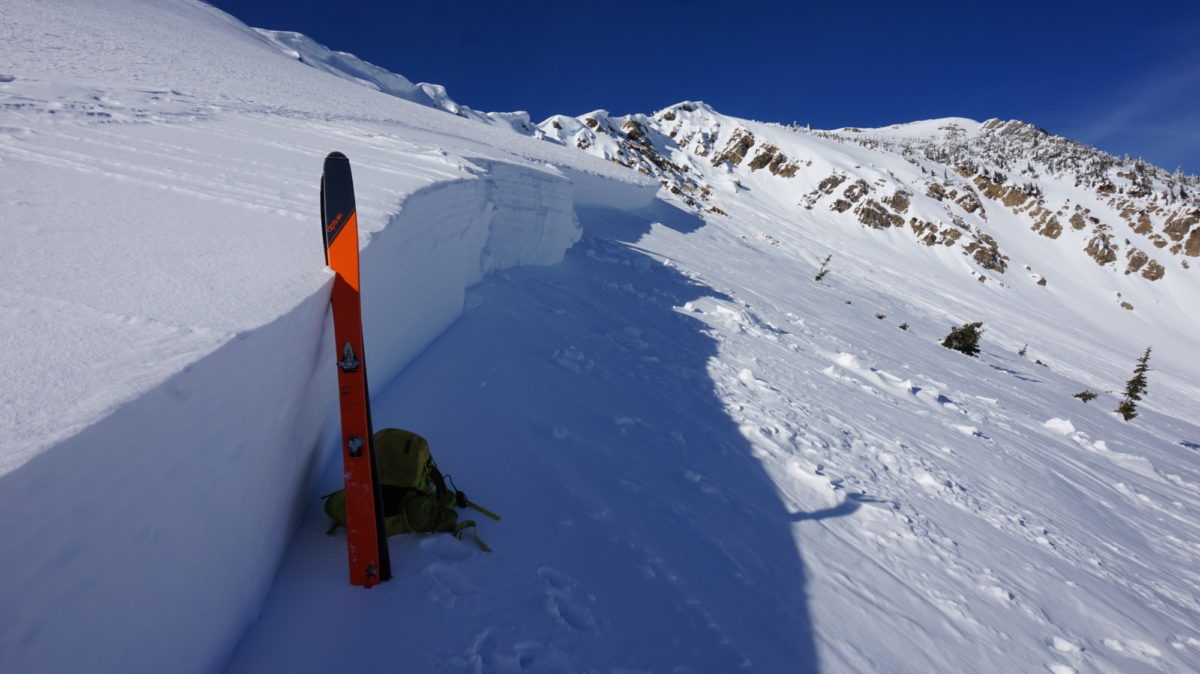 Avalanche.org » Crown line / Fracture line