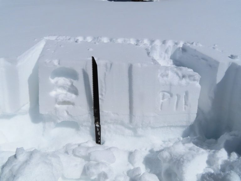 Avalanche.org » Test pit